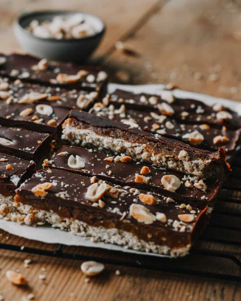 Copycat Snickers Bars - Kalejunkie