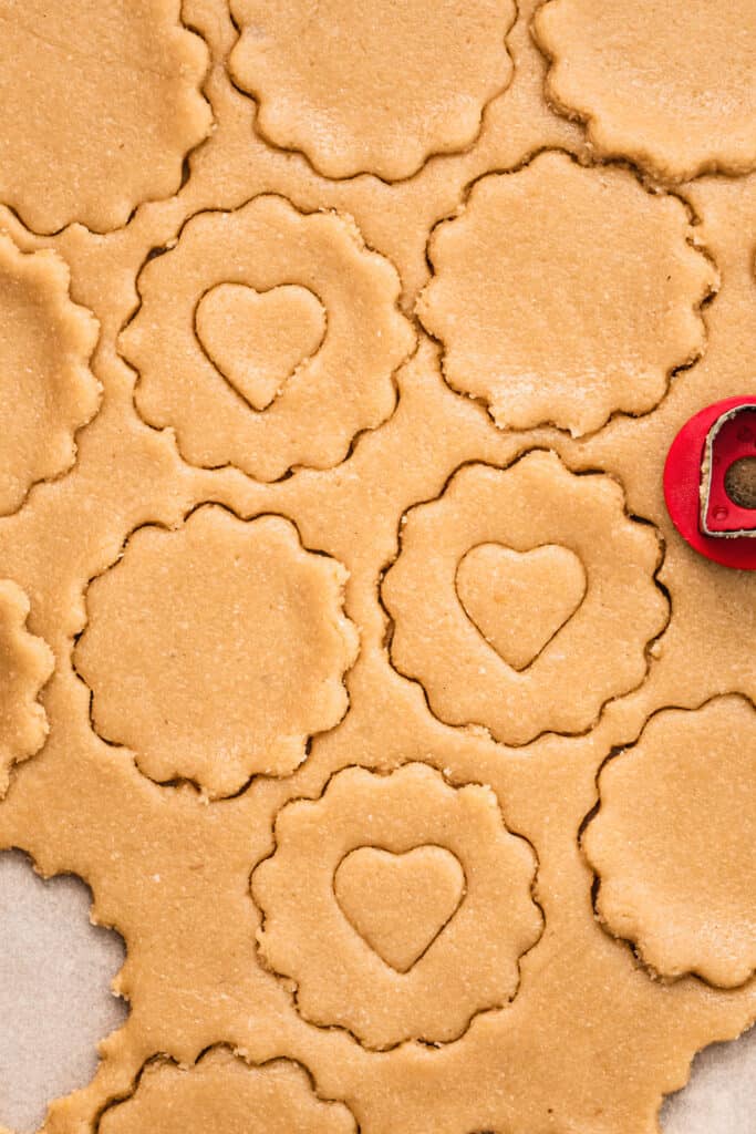 Strawberry Chia Linzer Cookies - Kalejunkie