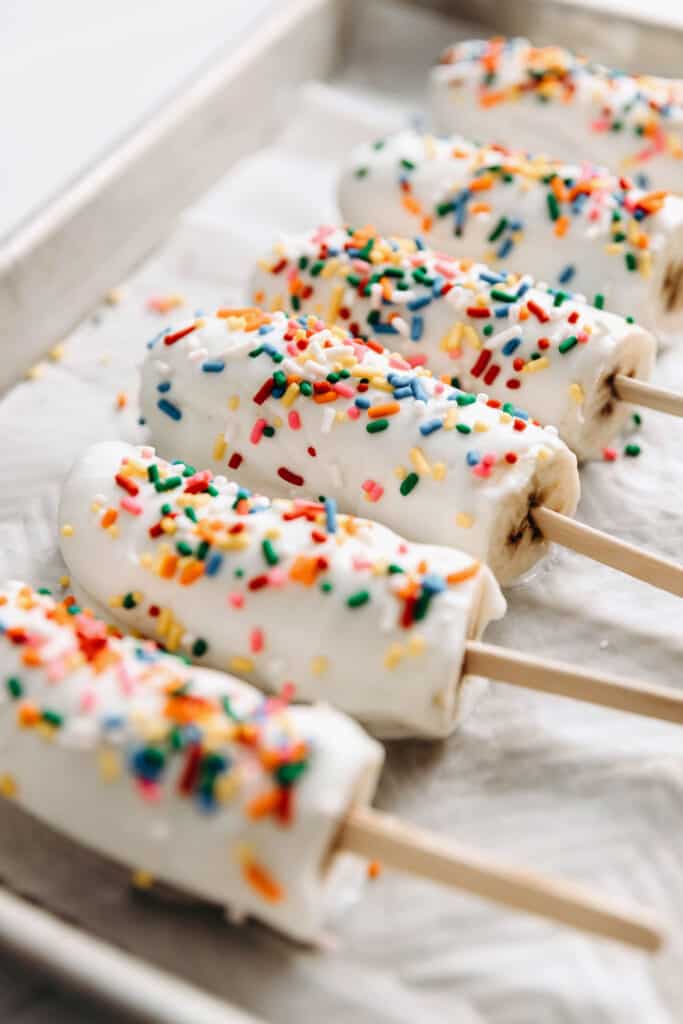 Frozen Yogurt Banana Pops - Kalejunkie