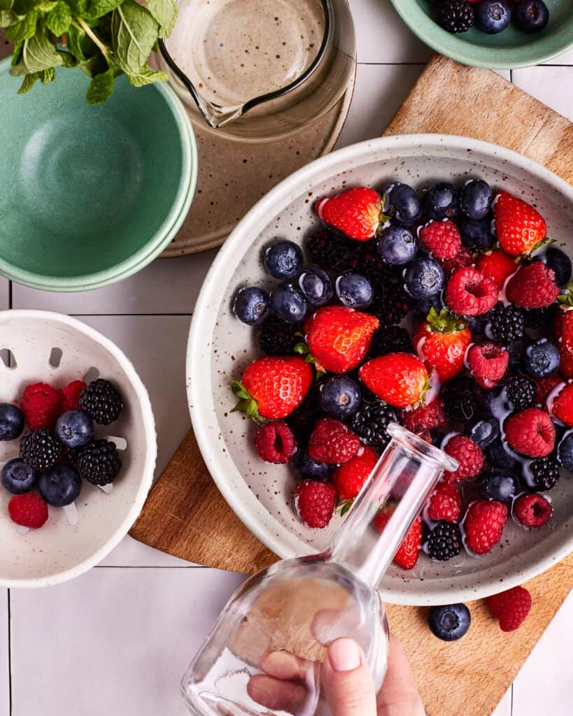 How to Keep Berries Fresh For Two Weeks - Kalejunkie