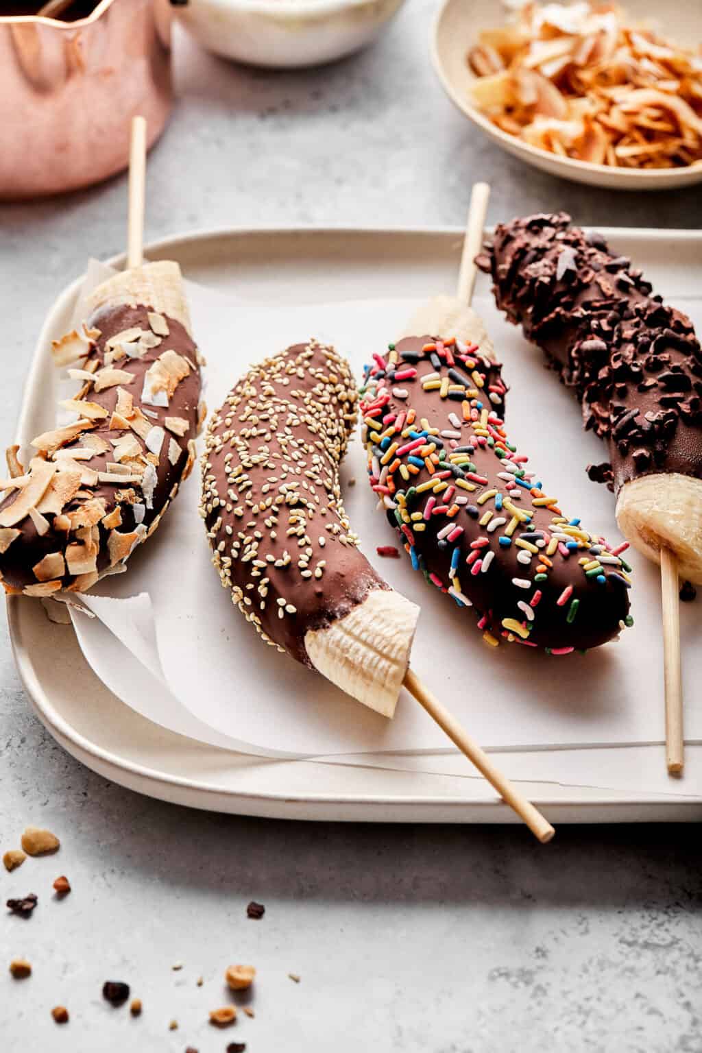 Frozen Chocolate Banana Pops - Kalejunkie