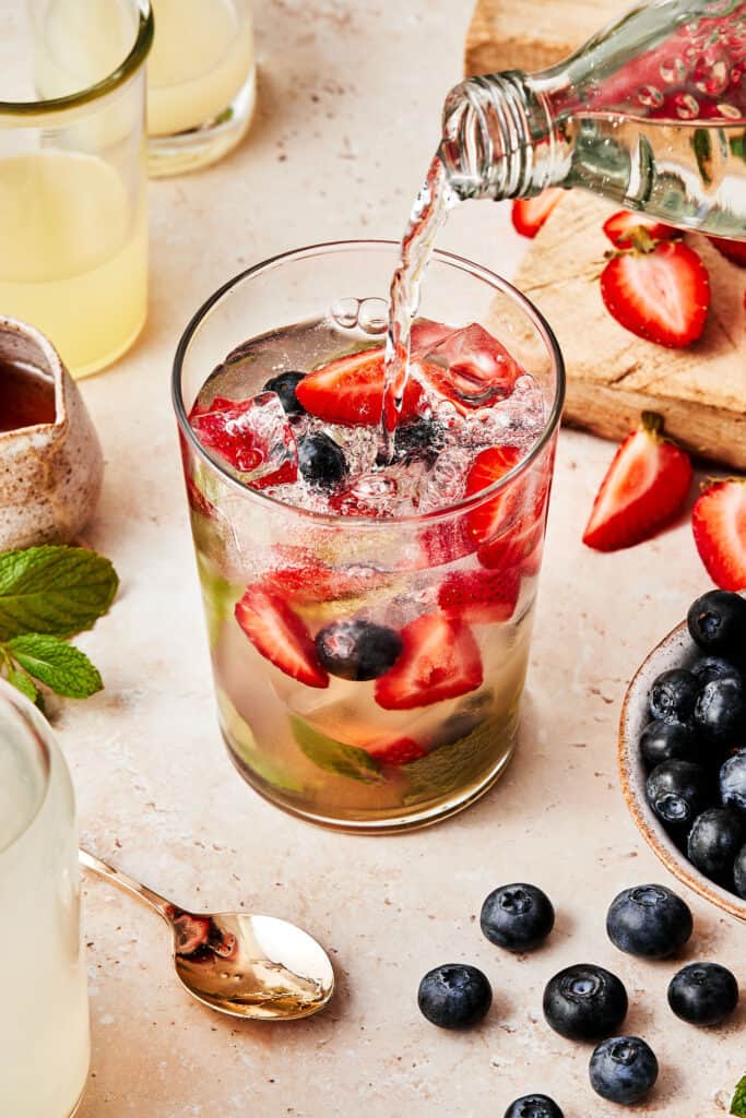 Gut Healthy Mixed Berry Mocktail - Kalejunkie