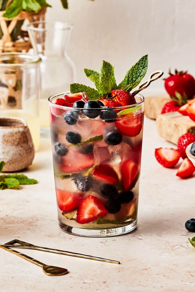 Gut Healthy Mixed Berry Mocktail - Kalejunkie