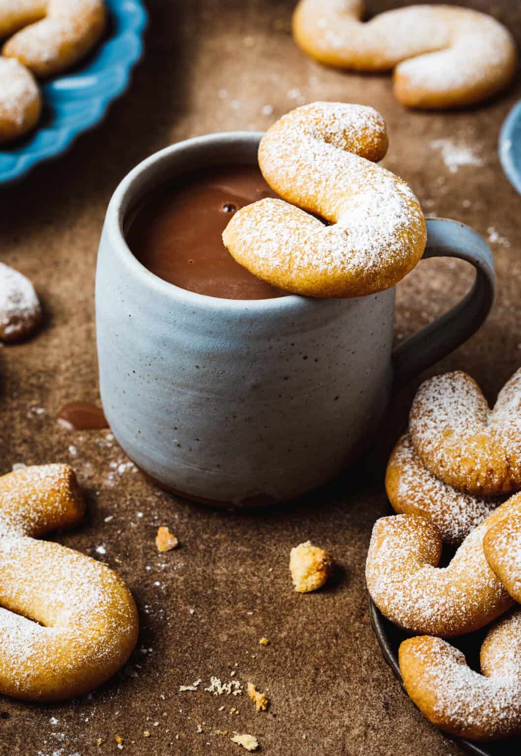 Armenian Shortbread "S" Cookies (Kourabia) - Kalejunkie