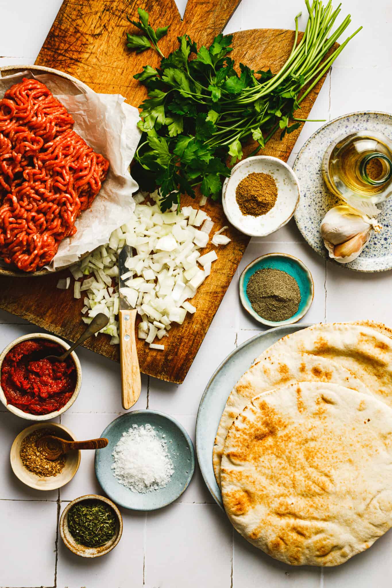 Meat Stuffed Pitas (Arayes) - Kalejunkie