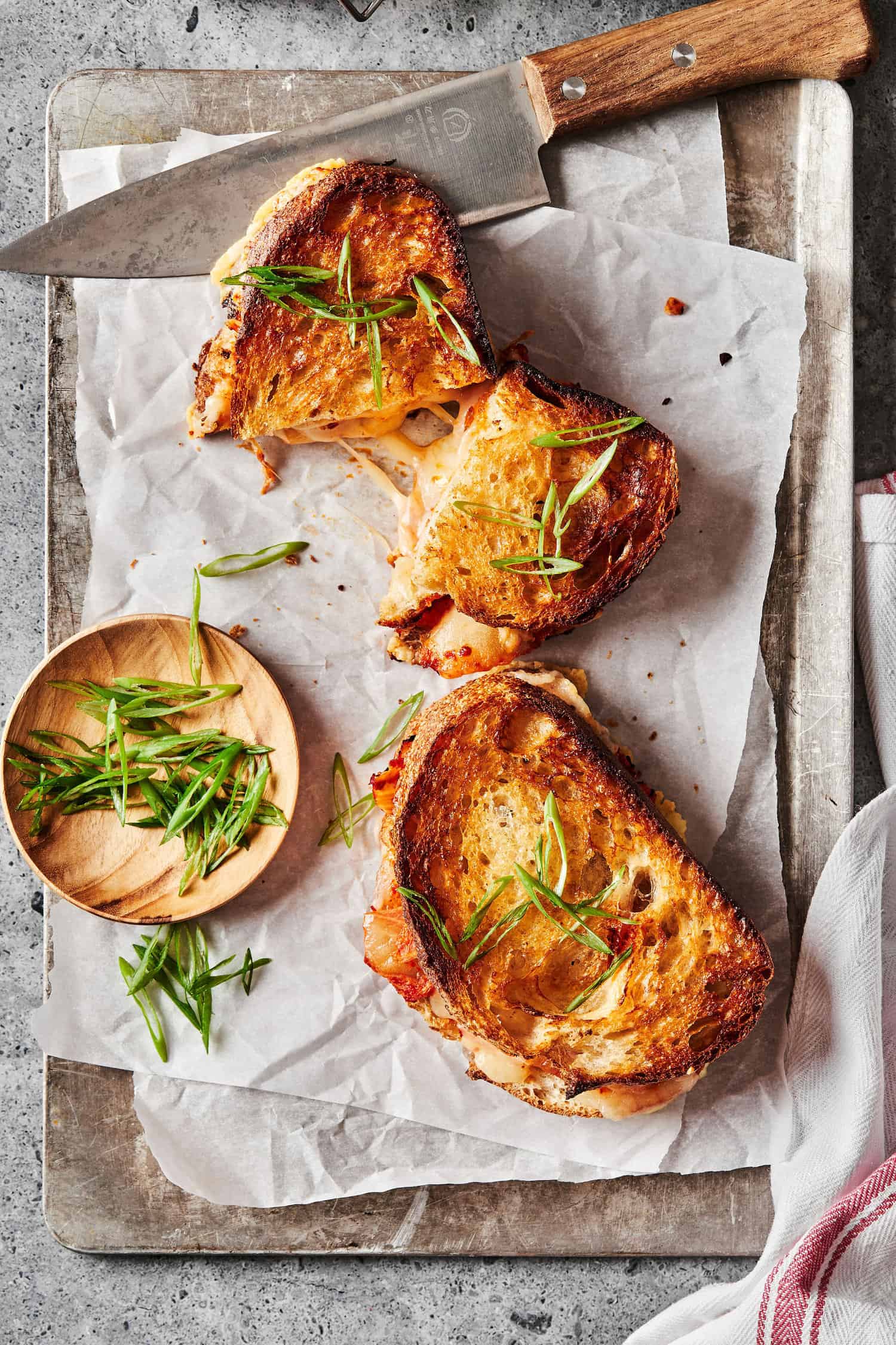 Viral Kimchi Grilled Cheese - Kalejunkie