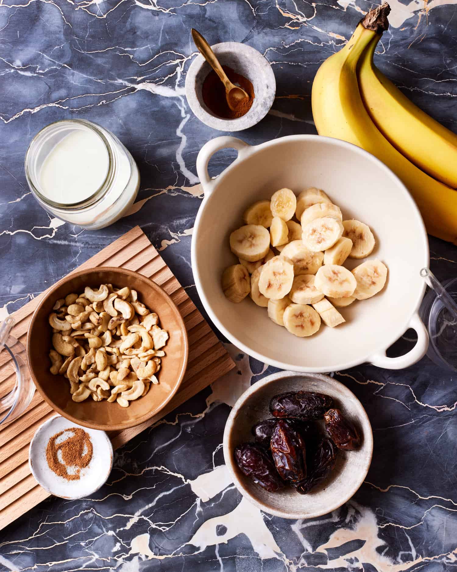 Gut-Healthy Cashew Date Shake - Kalejunkie