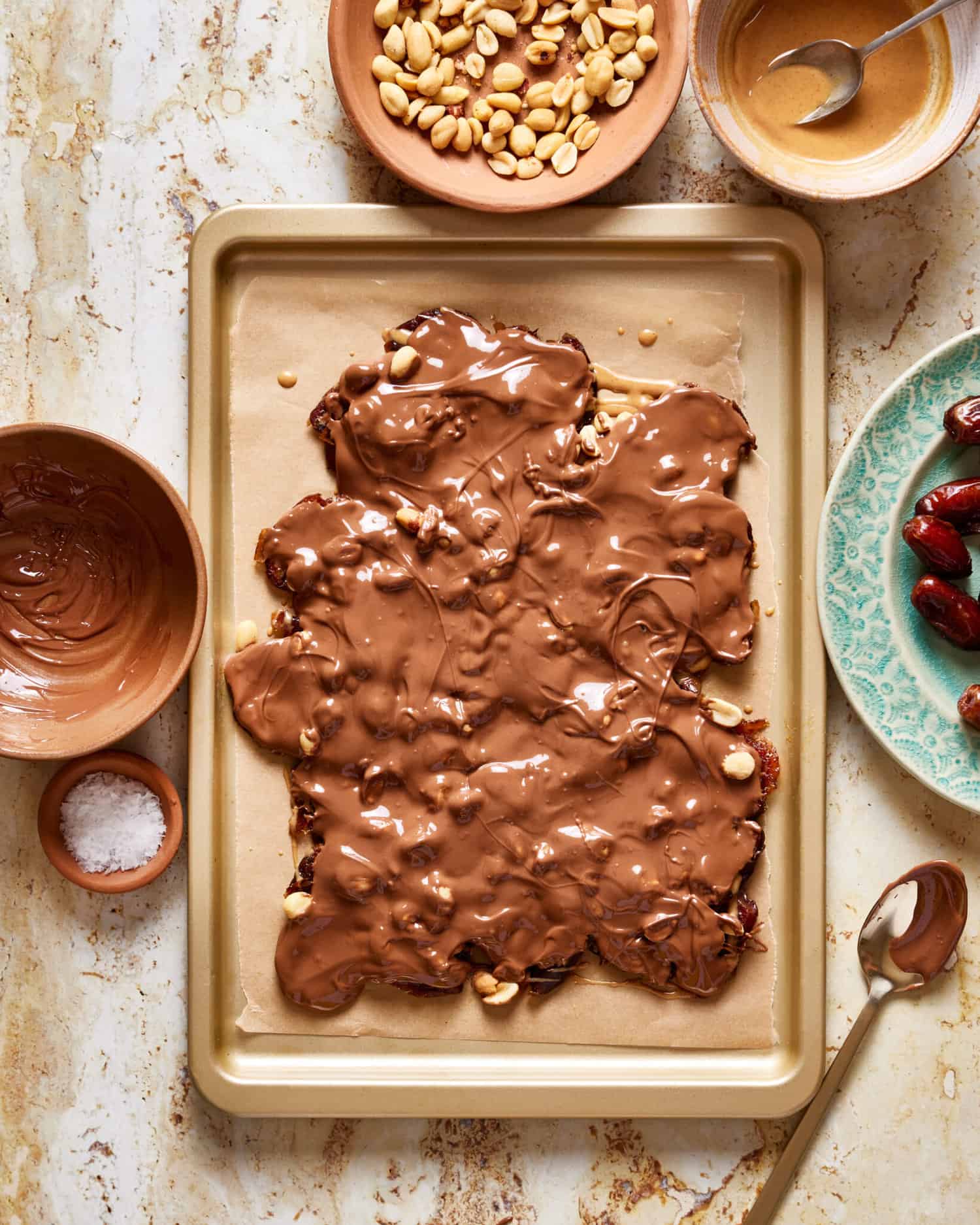Easy "Snickers" Date Crunch Bark - Kalejunkie
