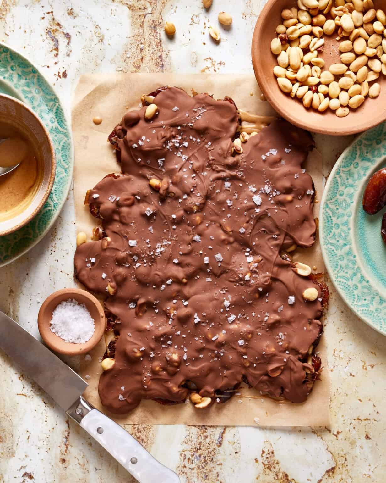 Easy "Snickers" Date Crunch Bark - Kalejunkie