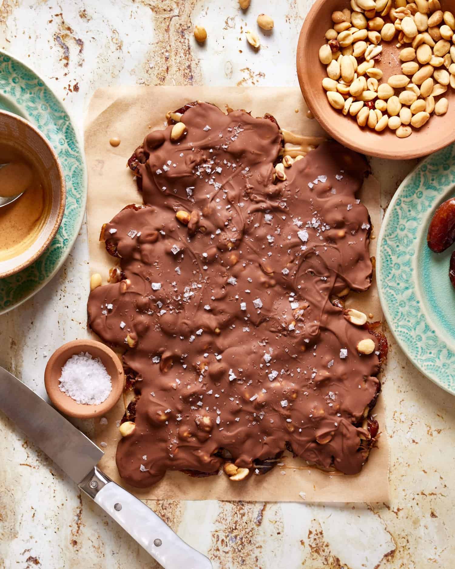 Easy "Snickers" Date Crunch Bark - Kalejunkie