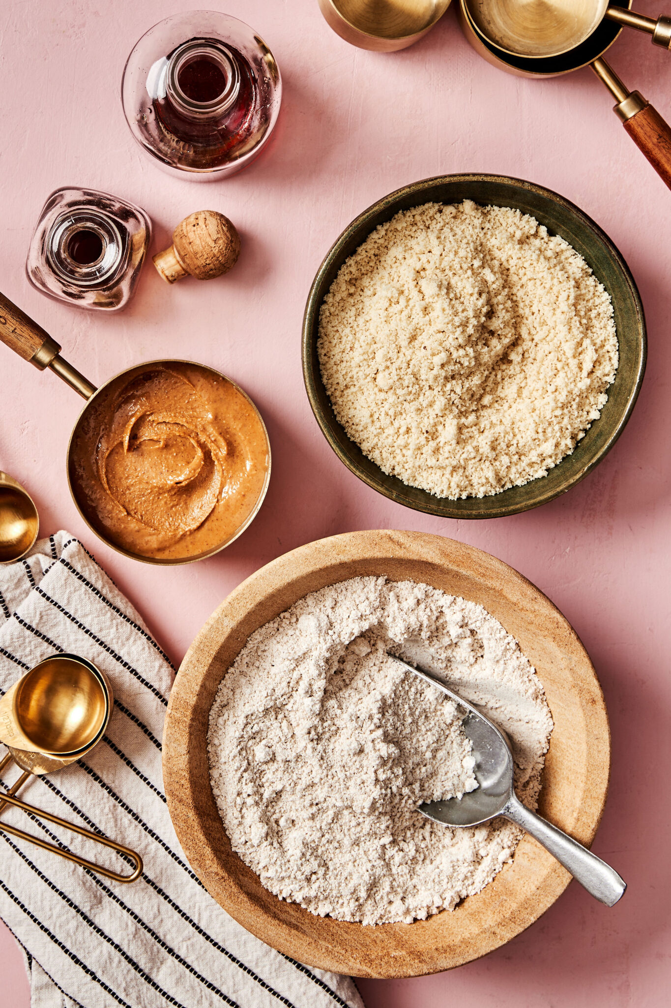 4 Ingredient Healthy Nutter Butters - Kalejunkie