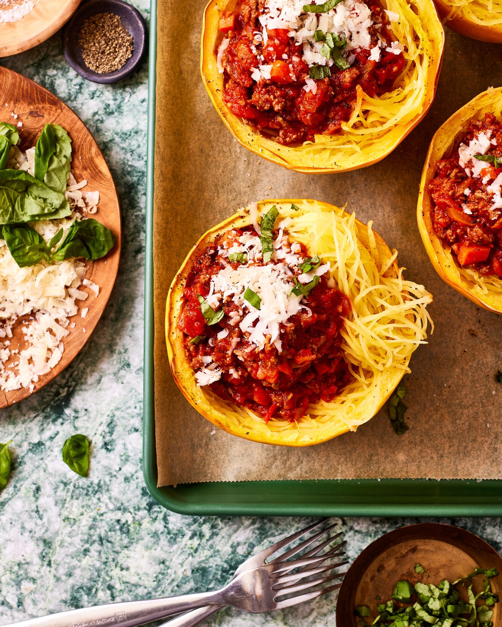 Loaded Spaghetti Squash Bowls - Kalejunkie