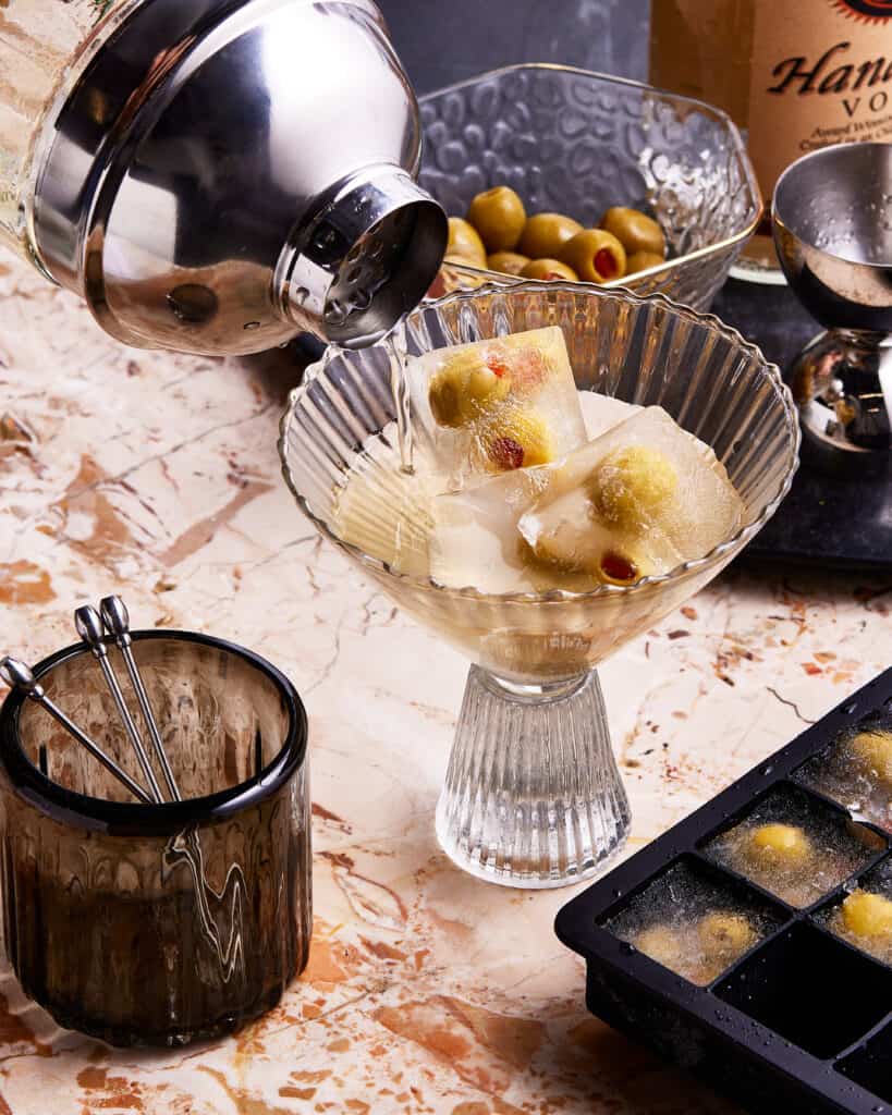 Quick & Easy Dirty Martini - Kalejunkie