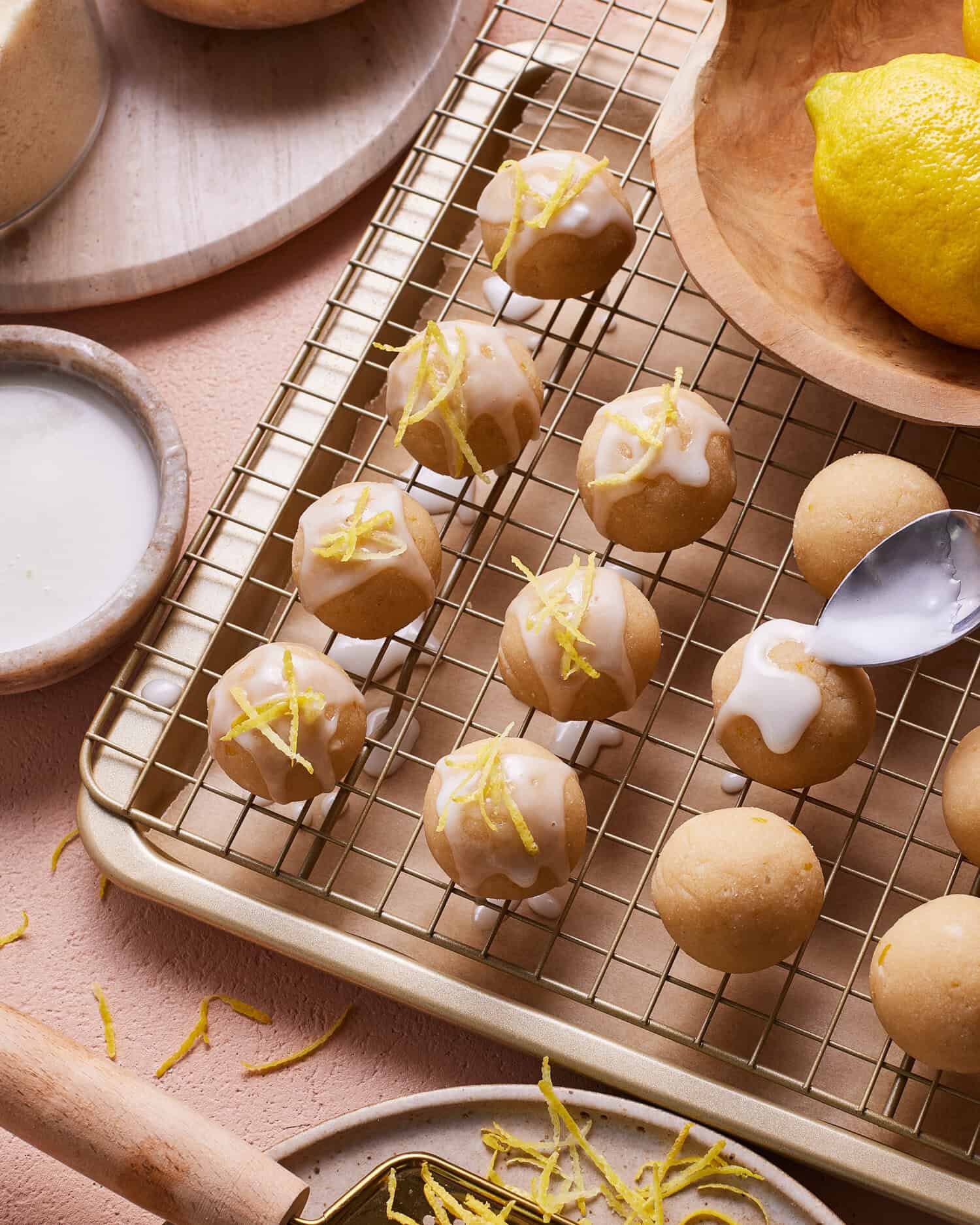 No-Bake Lemon Bites - Kalejunkie