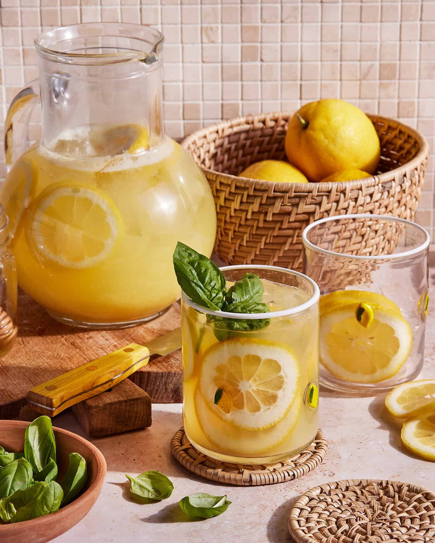 The Best Honey Ginger Lemonade - Kalejunkie