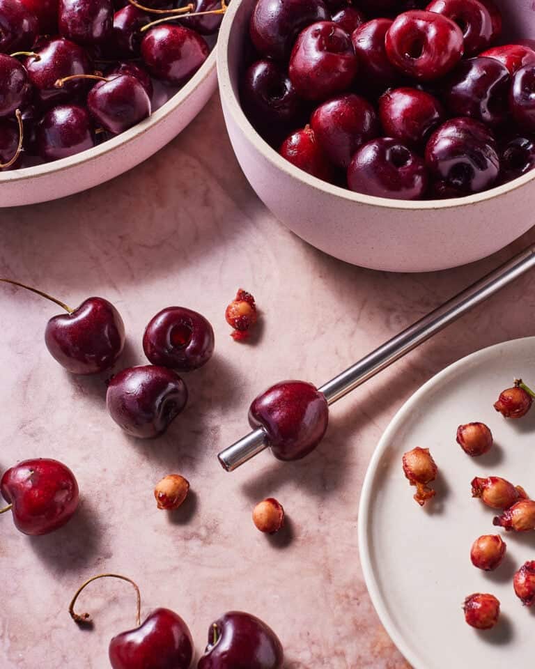 How to Easily Pit Cherries - Kalejunkie